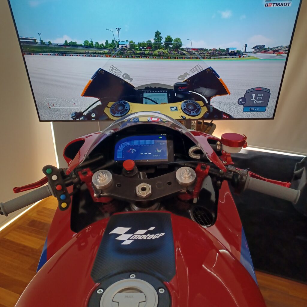 MotoGP 2 – The Pilot Center | Προσομοιωτές Πτήσης & FORMULA/WRC/Moto GP